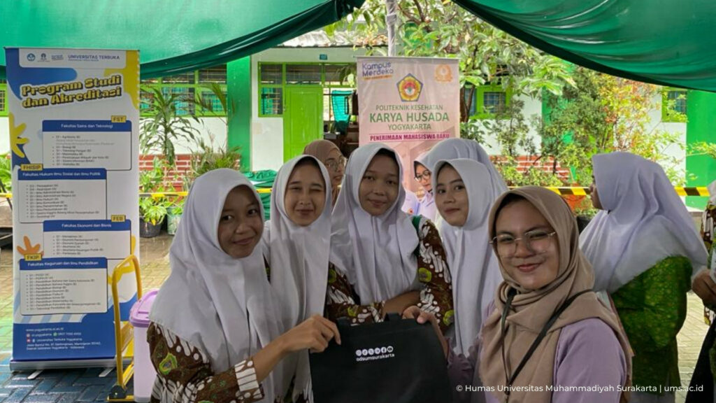 PMB UMS Kunjungi Alisaman Edufair MAN 1 Sleman - Berita UMS